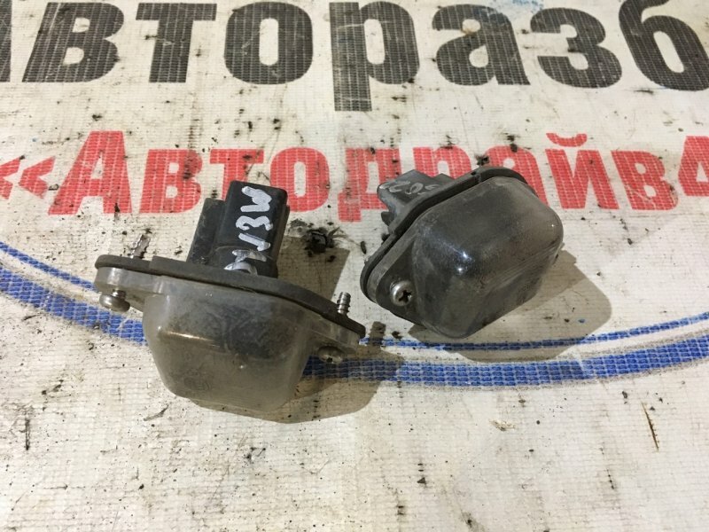 Б/У подсветка номера Mazda Demio 2001 DW3W B3 3205 MAZDA арт. D20151270