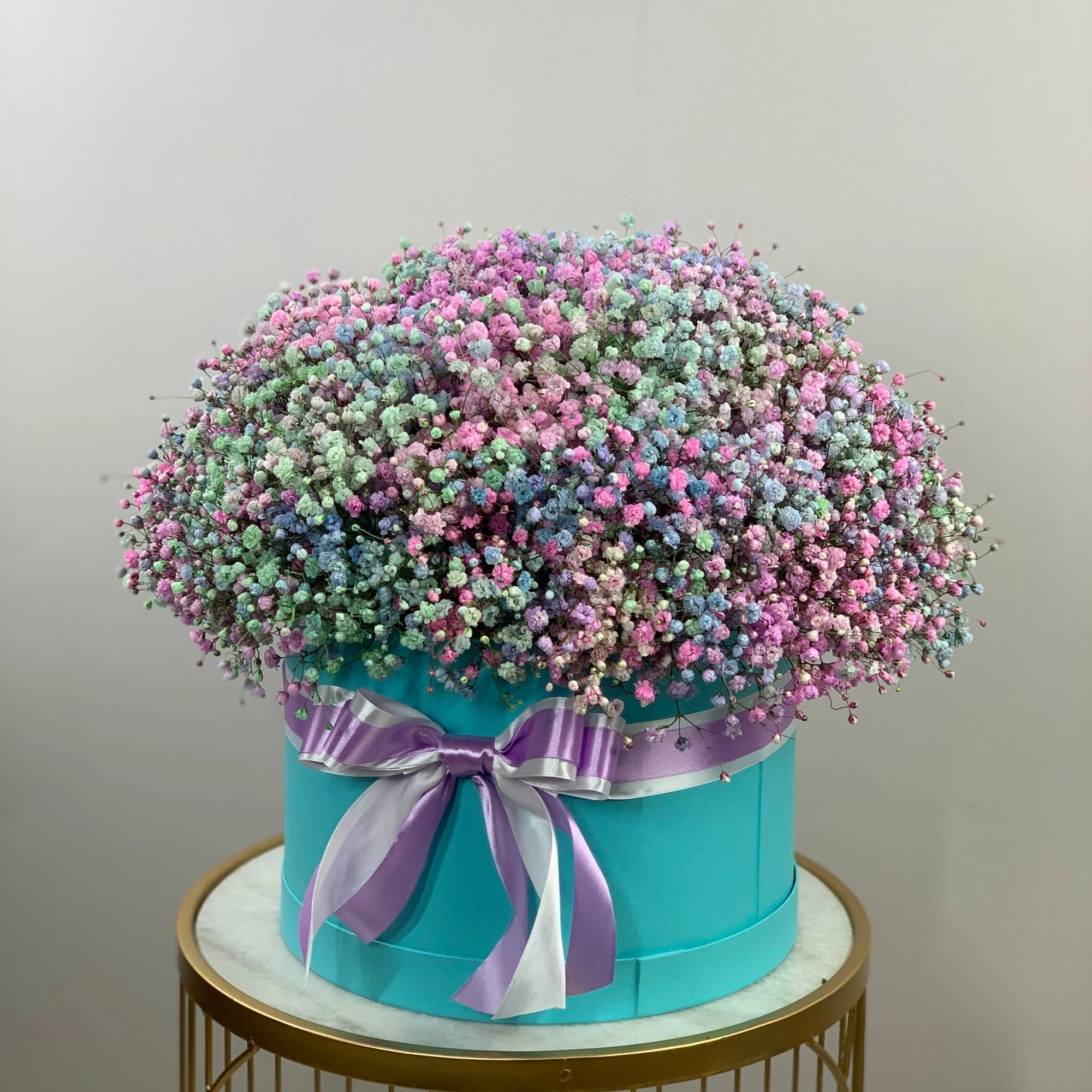 Коробка радужной гипсофилы