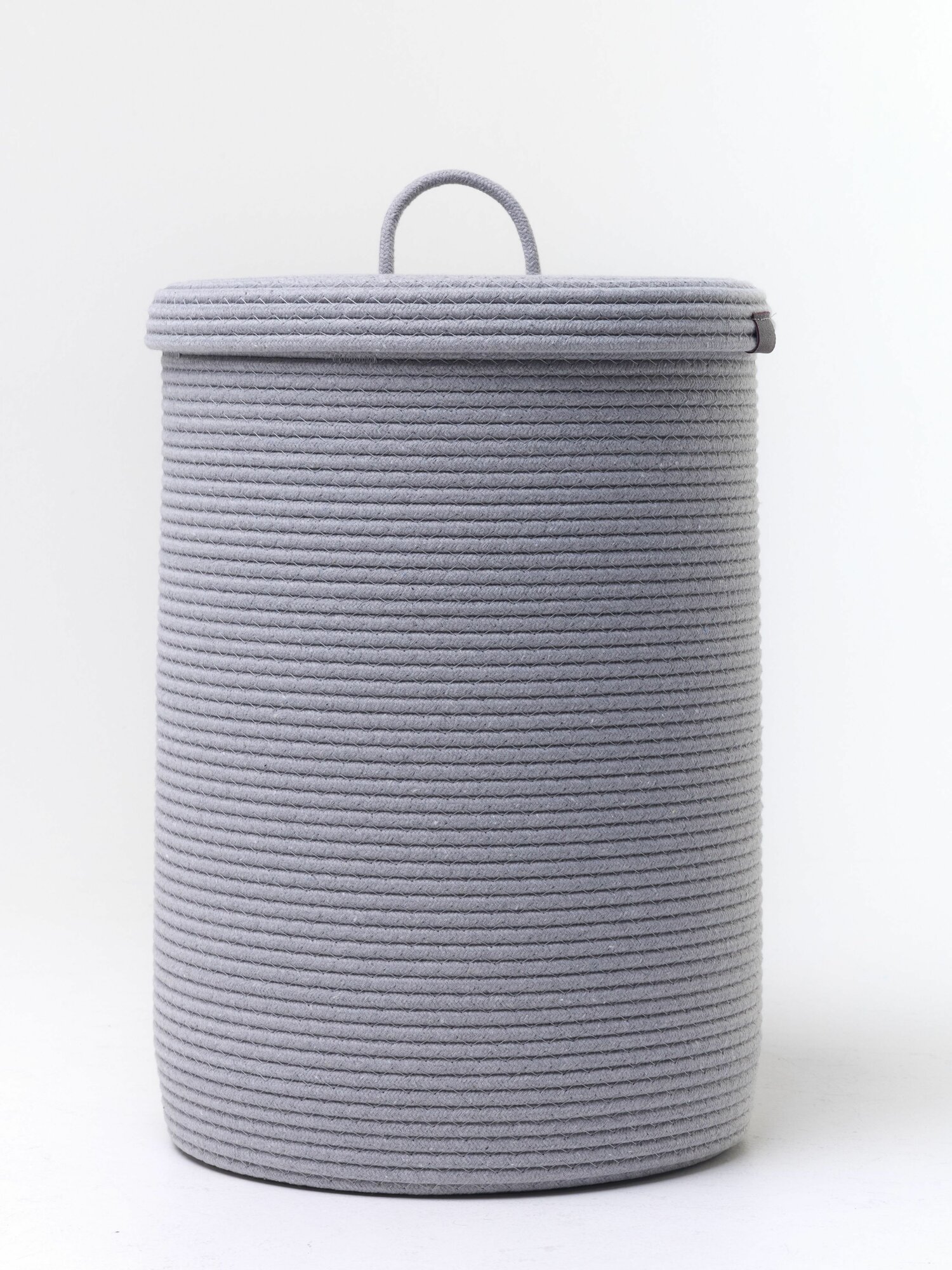 Плетеная корзина для хранения с крышкой 30х45 см