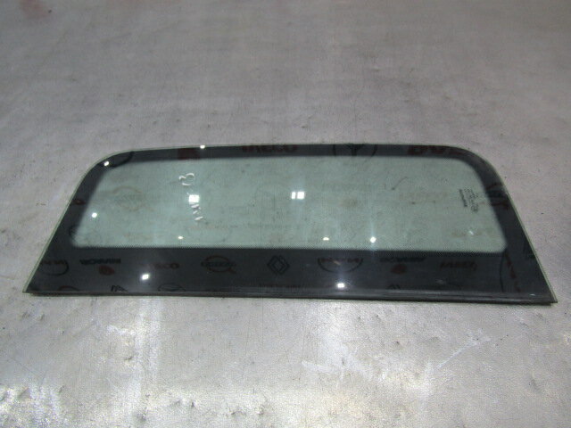Стекло боковое левое MAN TGA, TGS, TGM, TGL