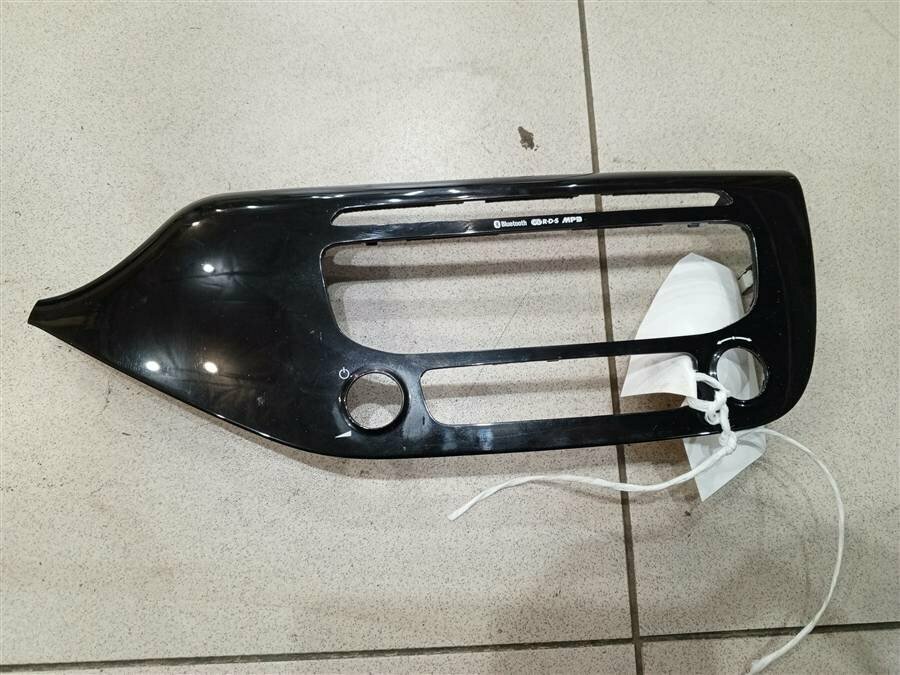 Рамка магнитолы от Kia Ceed 2012-2018