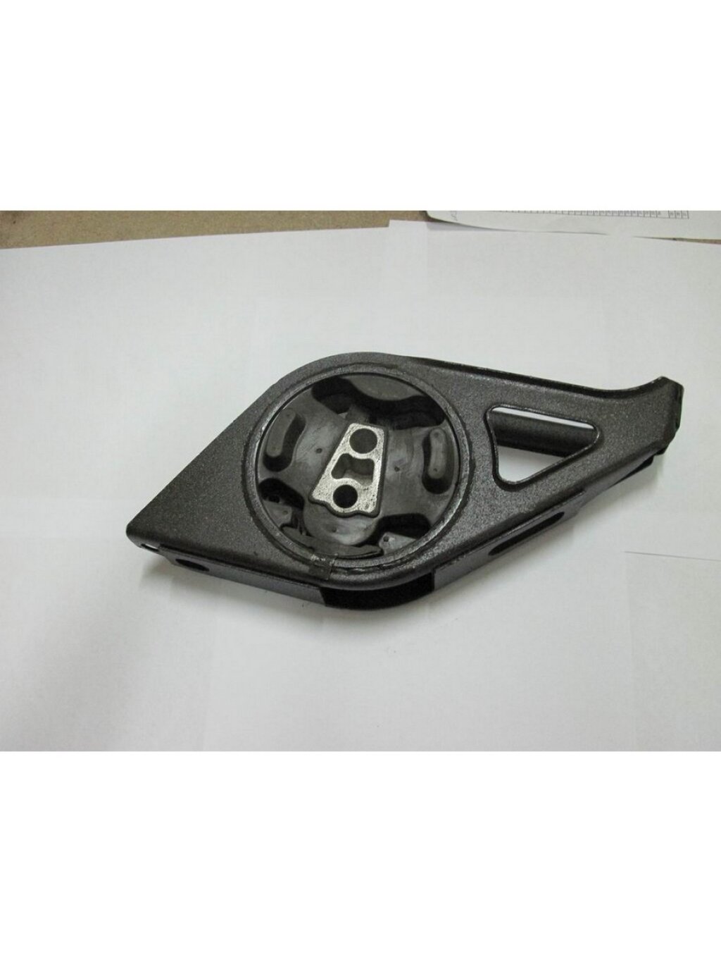 Подушка двигателя для а/м ВАЗ 1118/2190 (передняя) правая (без резьбы) "БРТ"