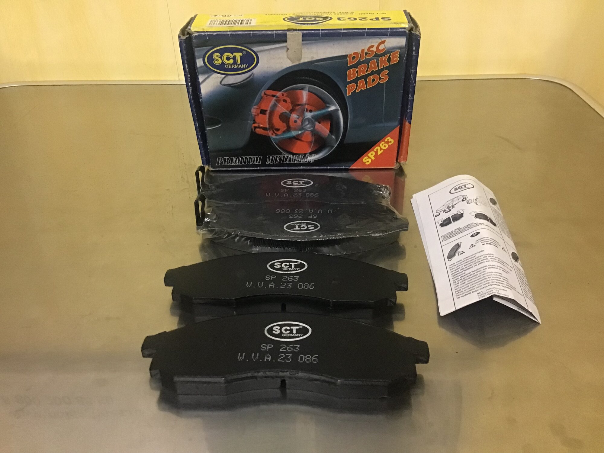Тормозные колодки передние SCT SP263 для NISSAN Maxima 91-00 и MITSUBISHI L200 96-07, Германия.