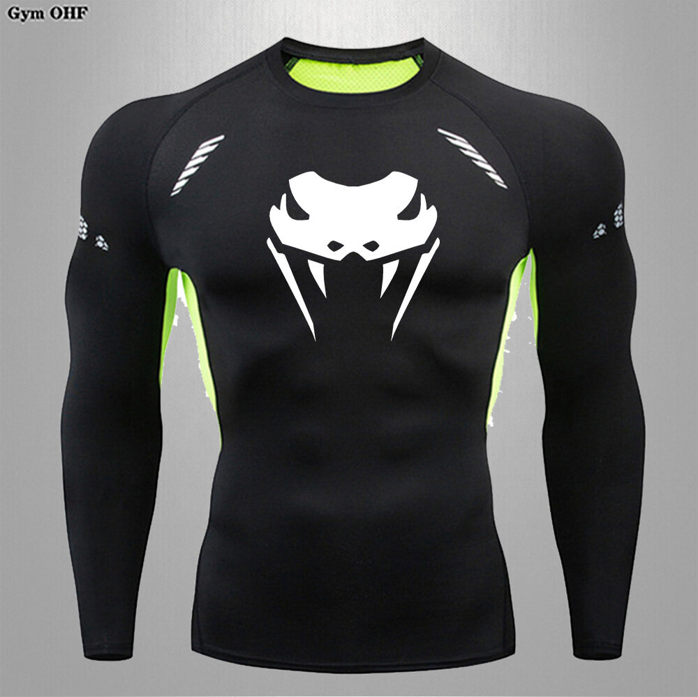 Костюм спортивный