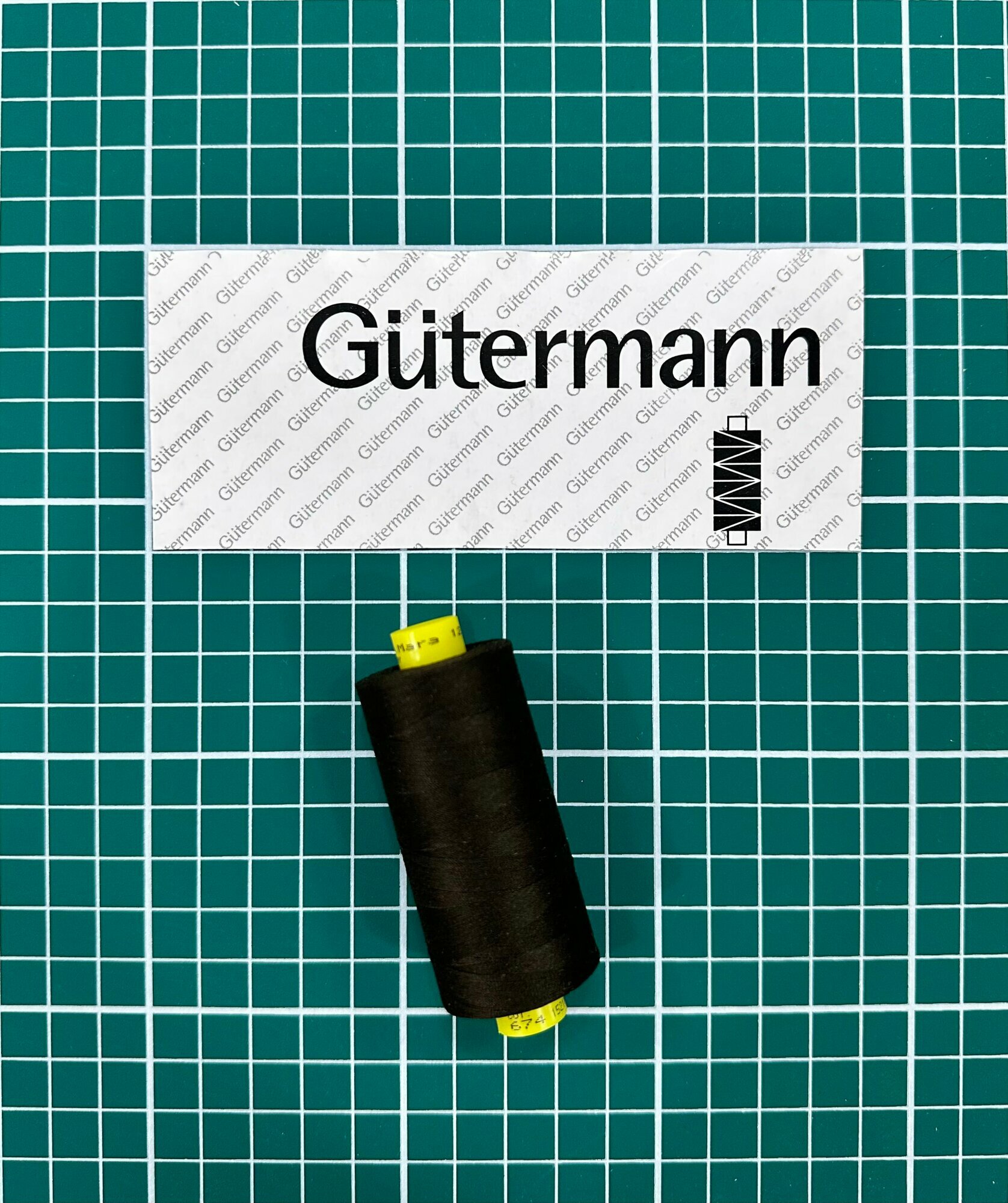 Gutermann Mara 120; col: 674 (1000 м) Нитки для шитья