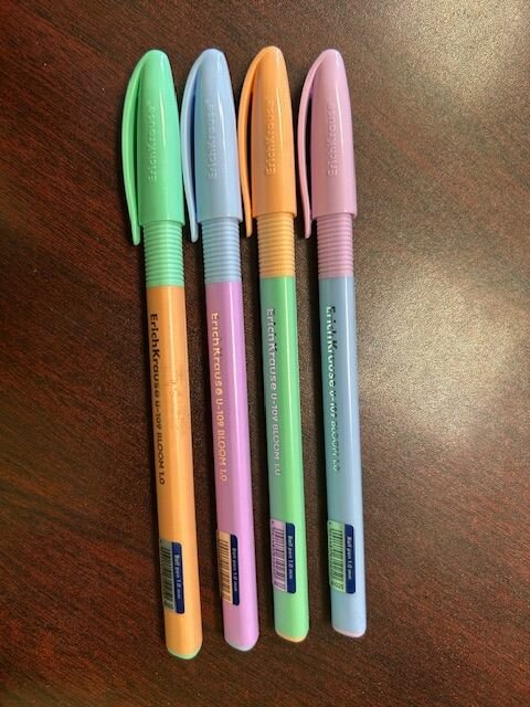 Ручка шариковая синяя с трехгранным нежно-пастельным корпусом Erich Krause, 4 штуки