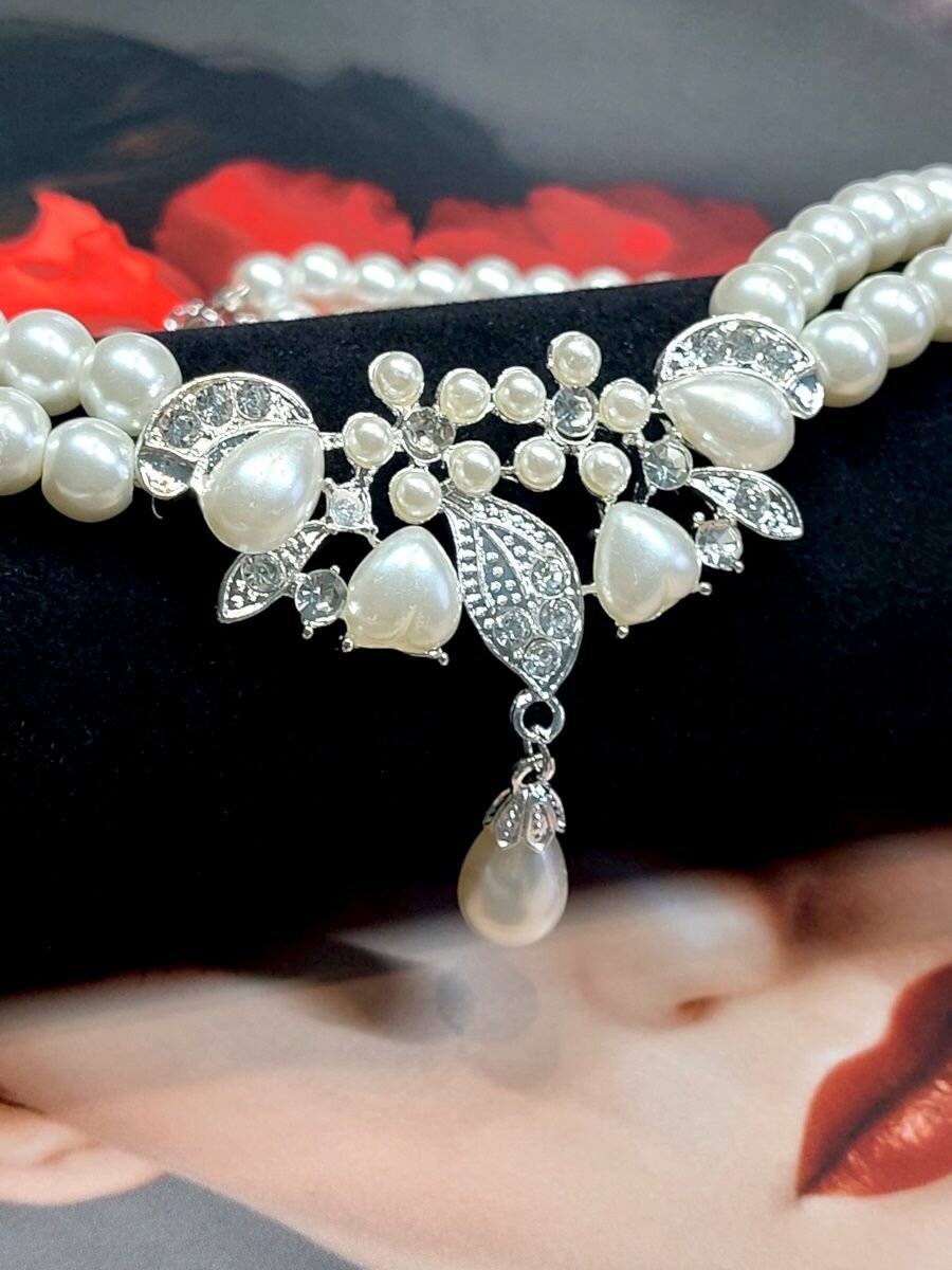 Комплект бижутерии: колье, кристалл, стекло