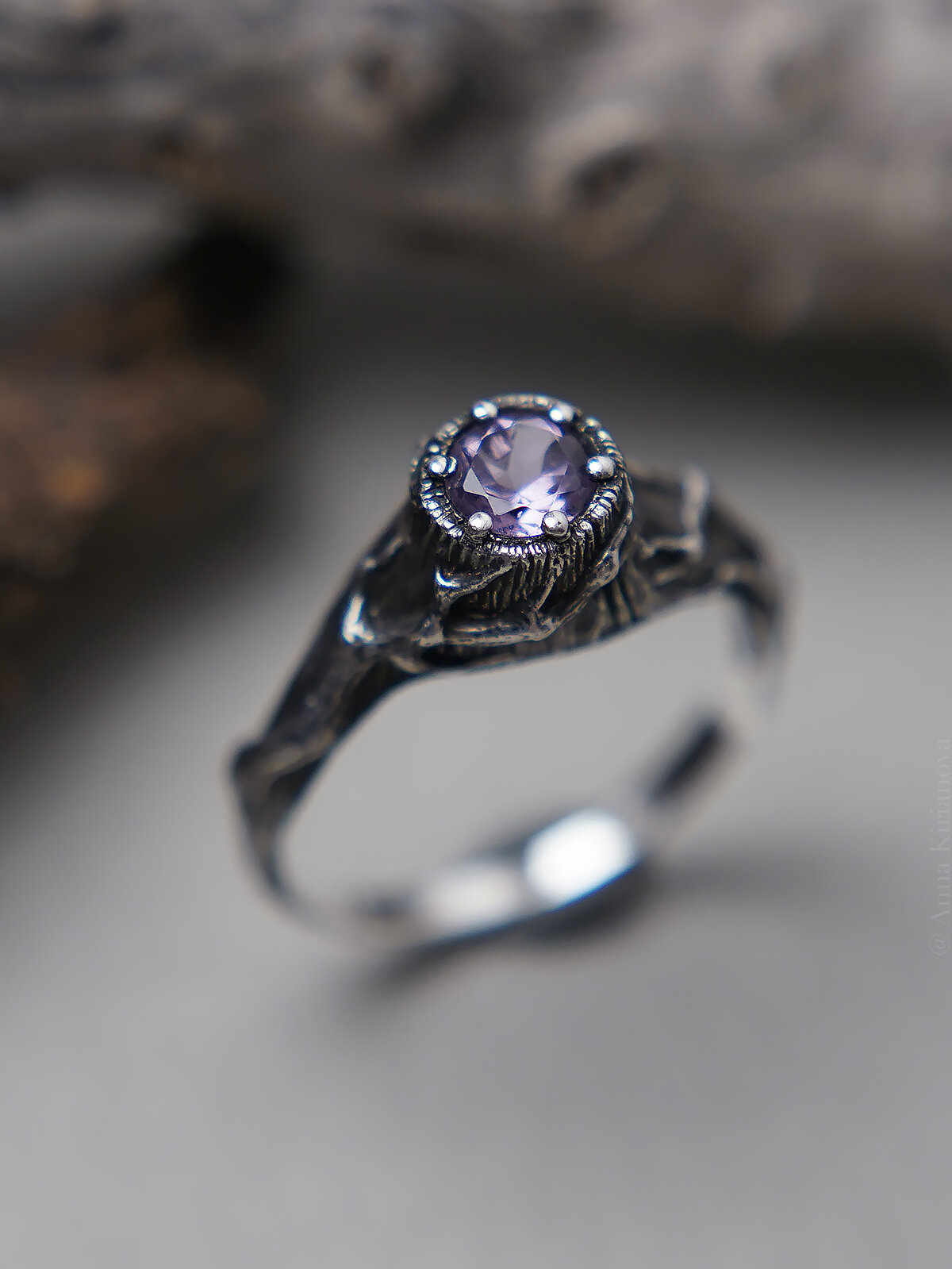 Кольцо помолвочное, обручальное, серебро, 925 проба, чернение, аметист