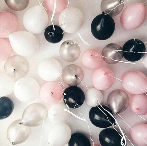 Воздушный шар с гелием (надутый) /Flyballoons/ под потолок Любовь и ненависть 25 шт. размер шарика 35см.