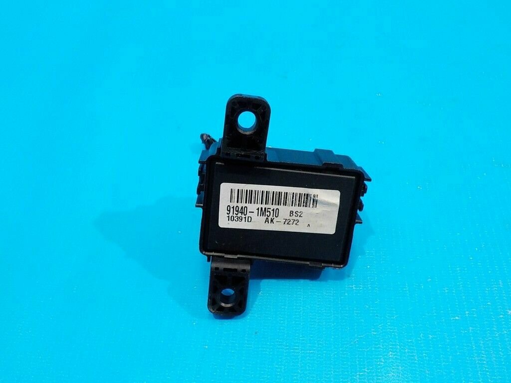 Блок реле Hyundai IX35 2010-2015 919401M510 - Б/У