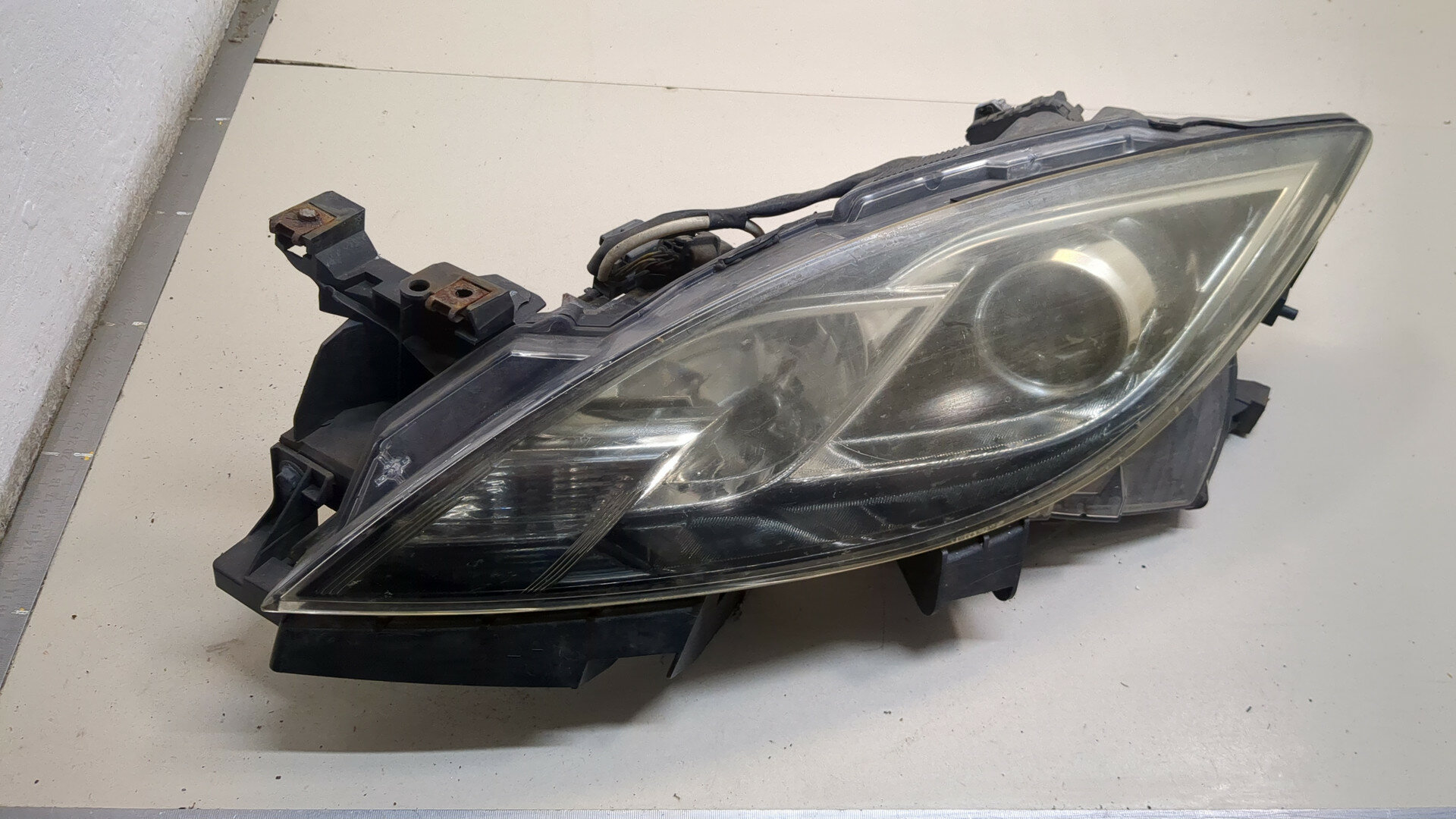 Фара (передняя) левая Mazda 6 (GH) Б/У