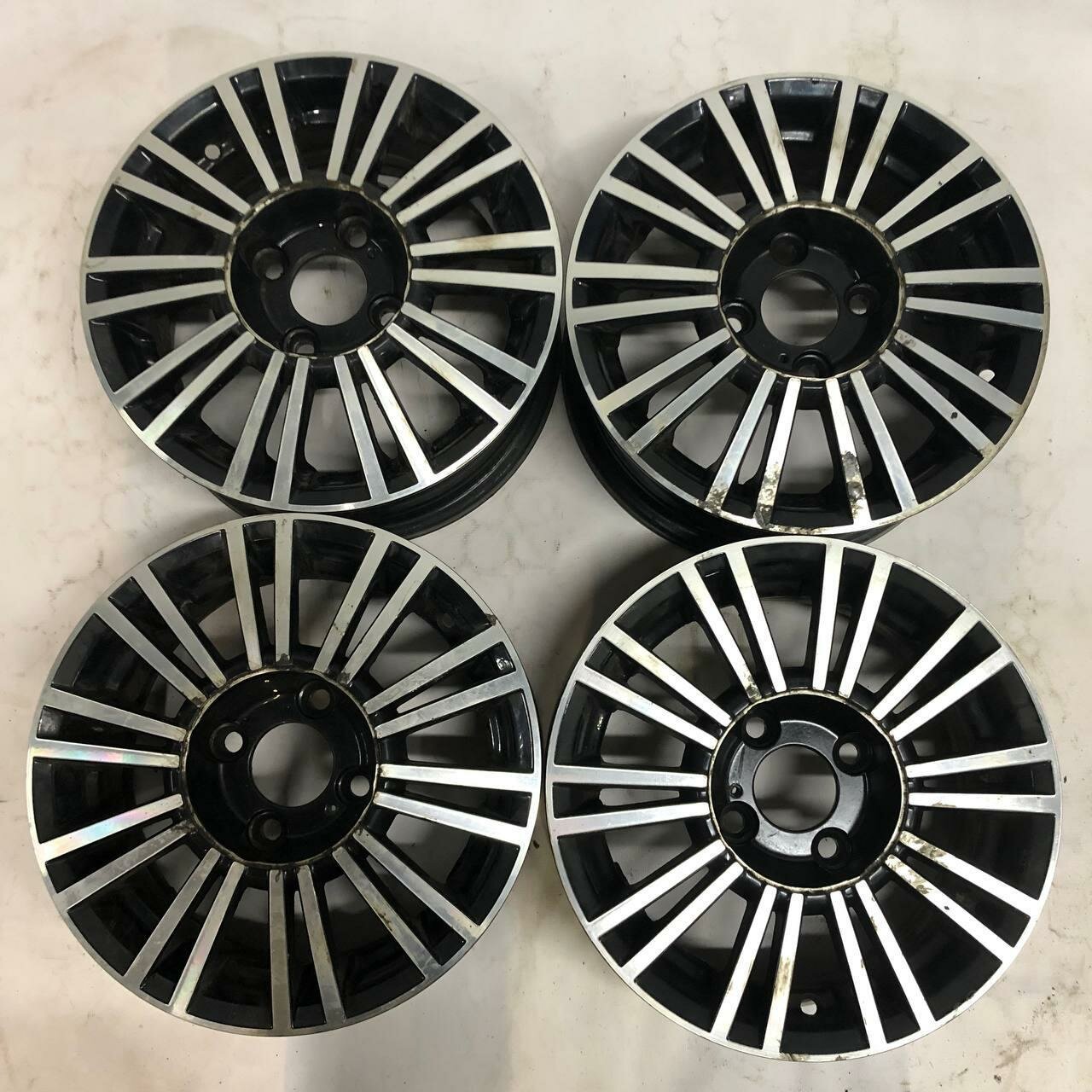 Колесные диски Replica 13x5.5 PCD 4x100 D67.1 ET35 (Реплика)