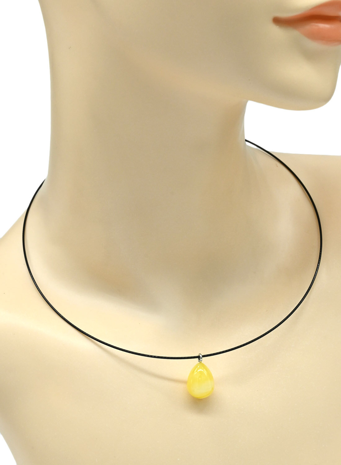 Чокер, янтарь