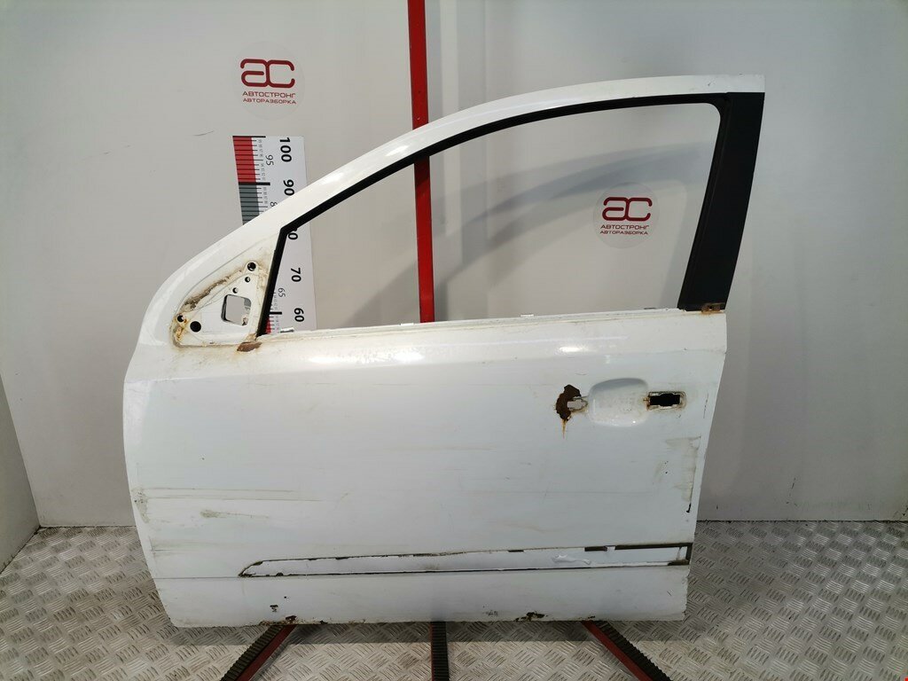 Дверь передняя левая Opel Astra H 13208421 арт. 2130658