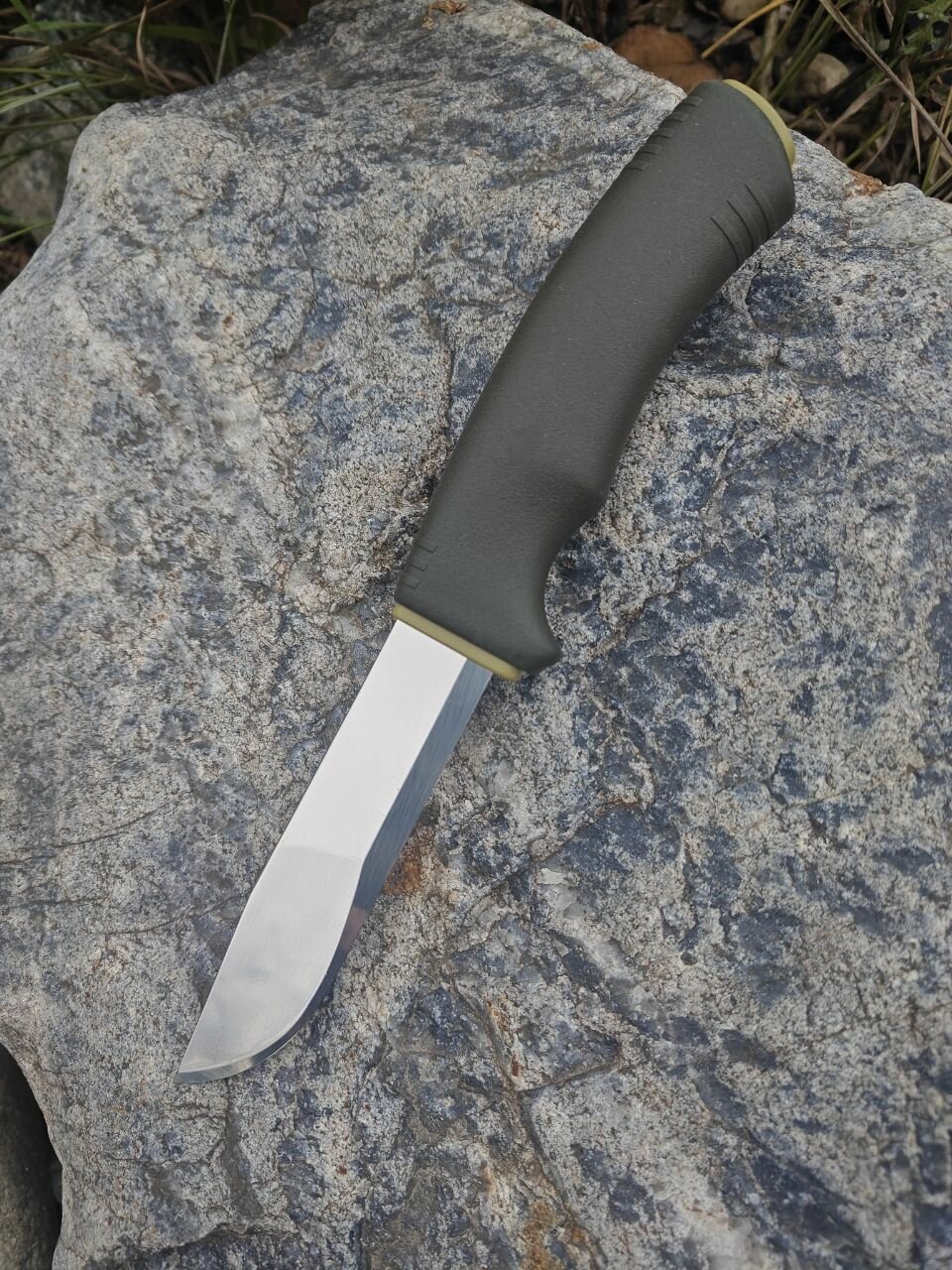 Нож Morakniv Bushcraft Forest, нержавеющая сталь