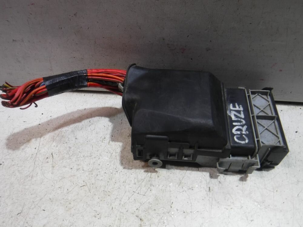 Блок предохранителей Chevrolet Cruze I