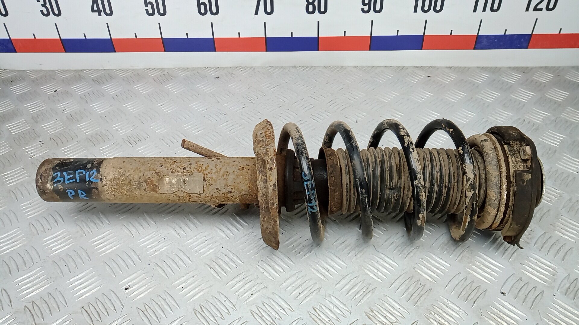 Стойка передняя правая VOLKSWAGEN PASSAT B6, Номер 3C0413031AT, 3C0411105C, 1K0412331B