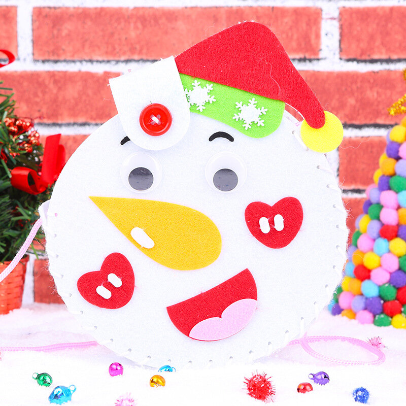 Фетровые рождественские поделки из нетканого материала. Милая фетровая рождественская поделка своими руками: елочная игрушка, сумка (снеговик).