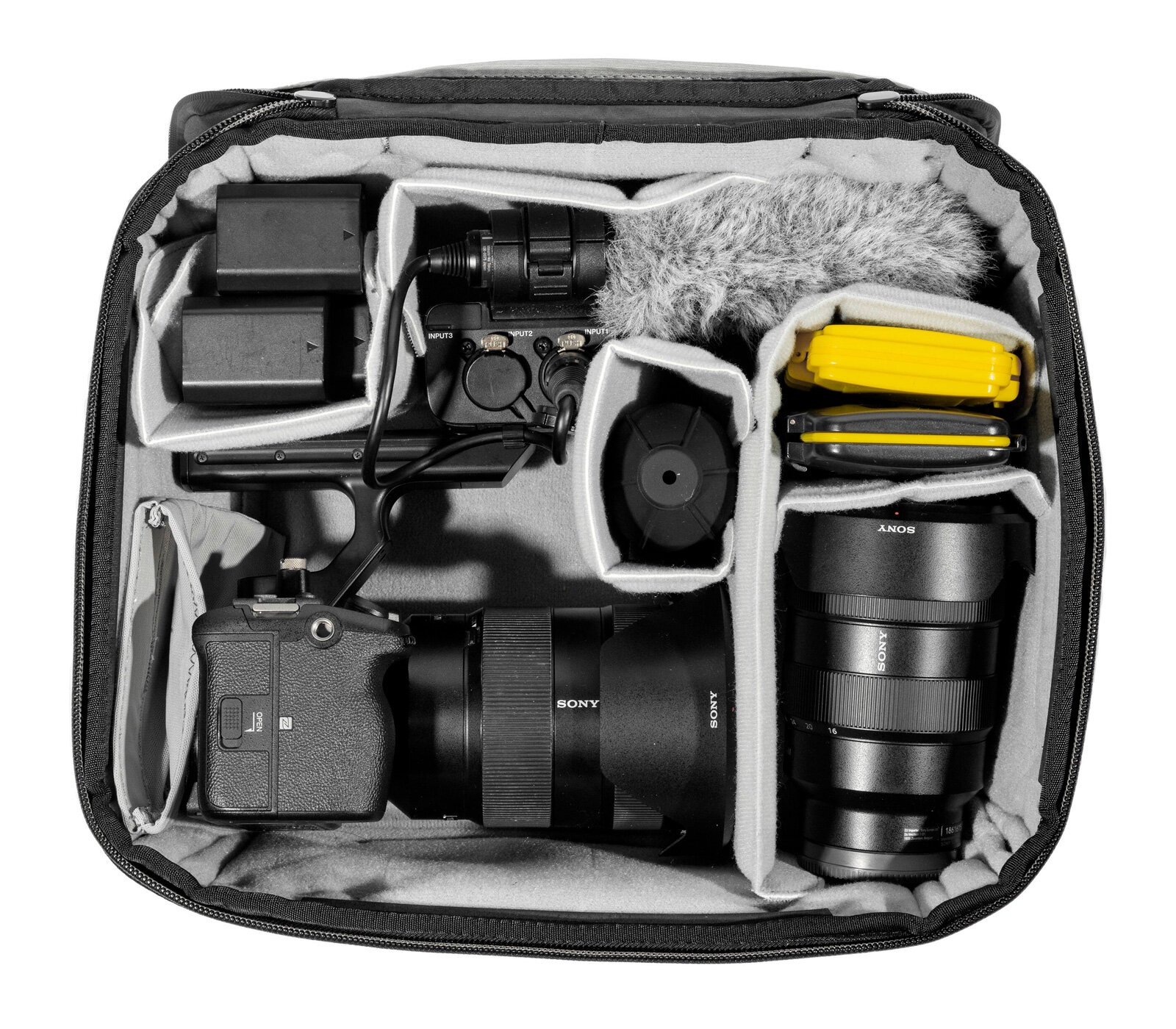 Сумка-вкладыш Peak Design Camera Cube Medium V2, влагостойкий нейлон, 31х31х15 см — фото 1