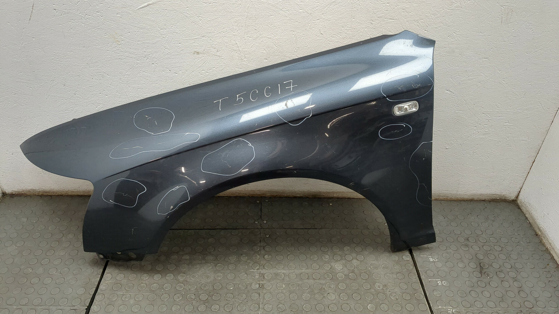 Крыло левое переднее Audi A6 (C6) Б/У