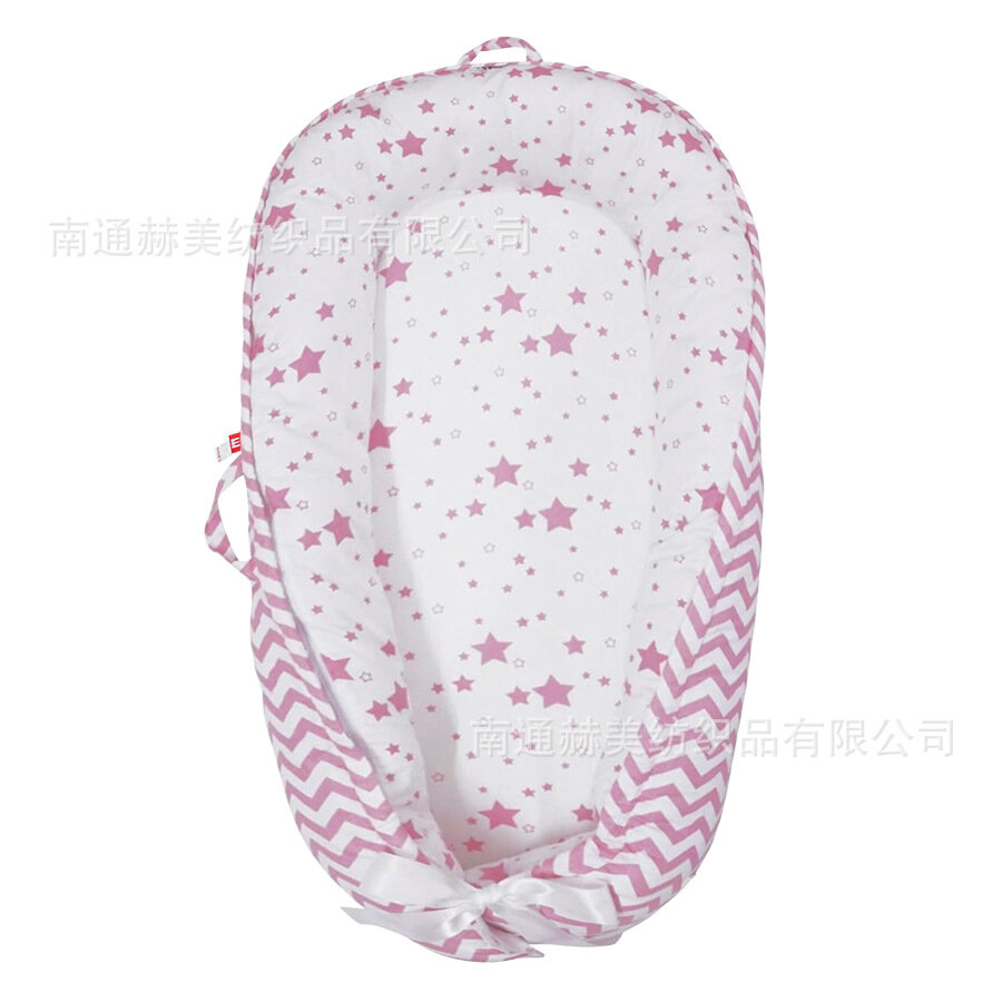 Красивый детский кокон, подходящий для новорожденных