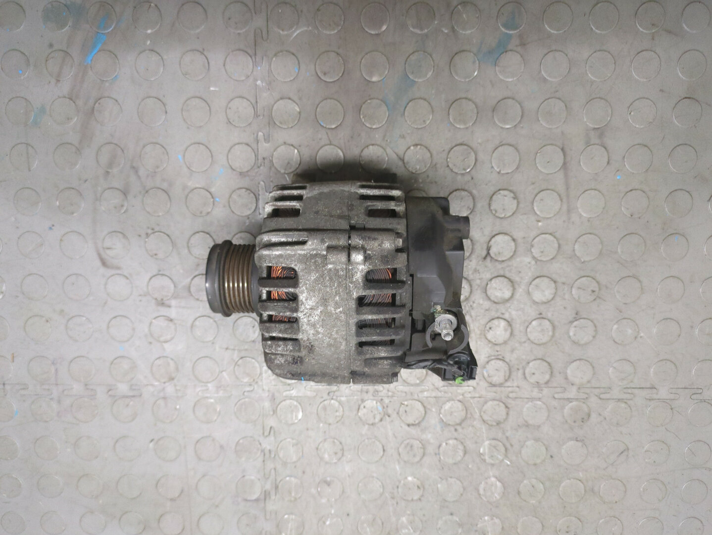 Генератор Ford Focus 3 Б/У