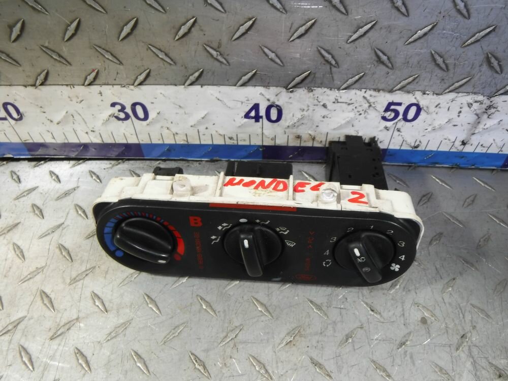 Блок управления отопителем Ford Mondeo II 1027804