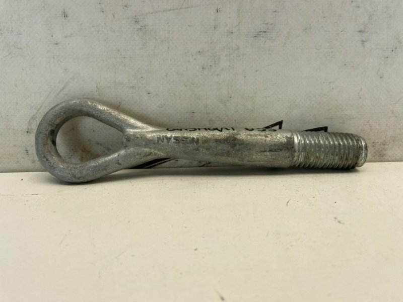 Б/У буксировочный крюк Nissan Qashqai 2008 J10 MR20DE nоригинал 54883 NISSAN арт. 51112JD00A