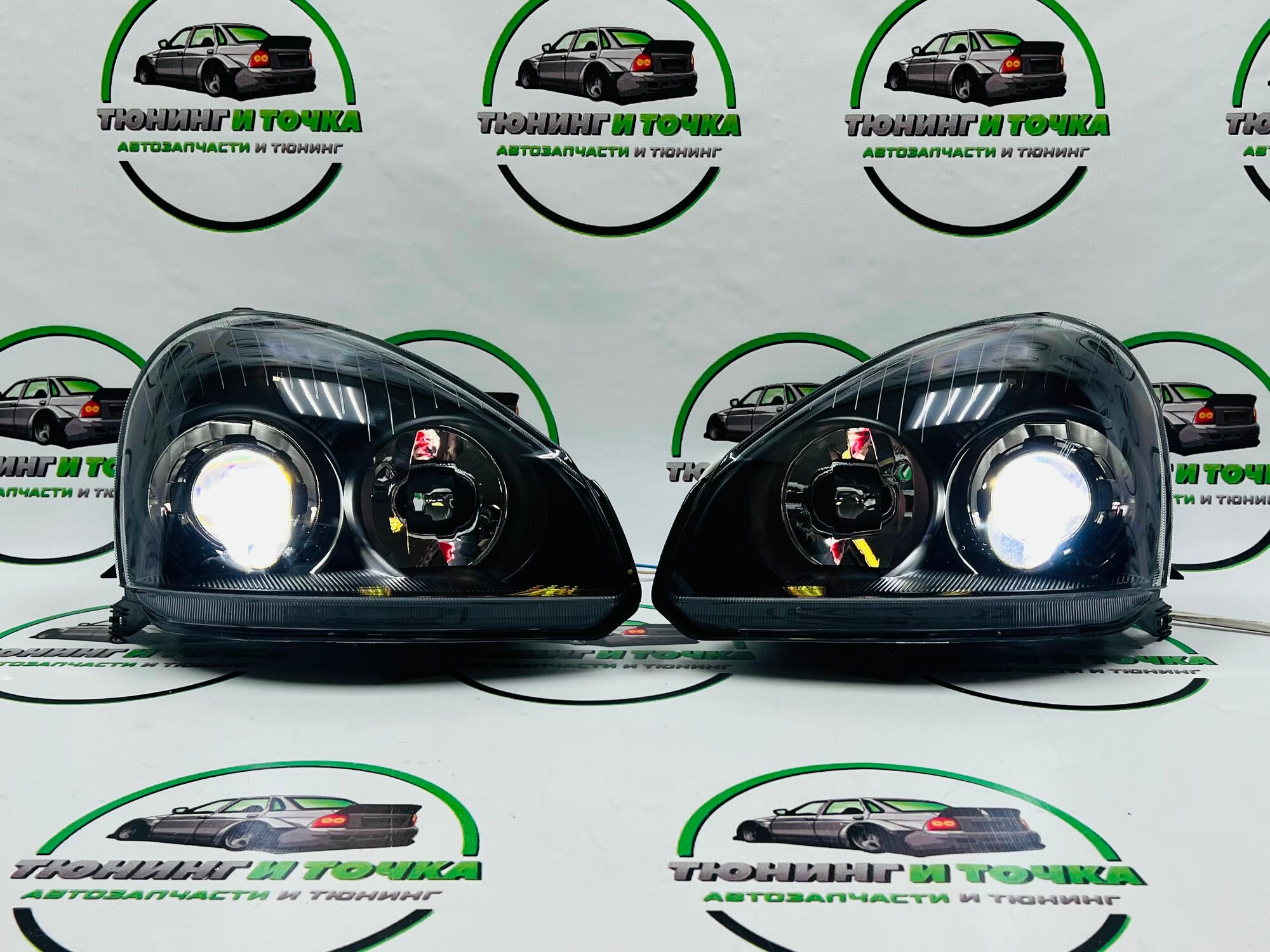 Передние фары Приора Optima 2.5 Bi-led линза черная маска, комплект 2 шт.