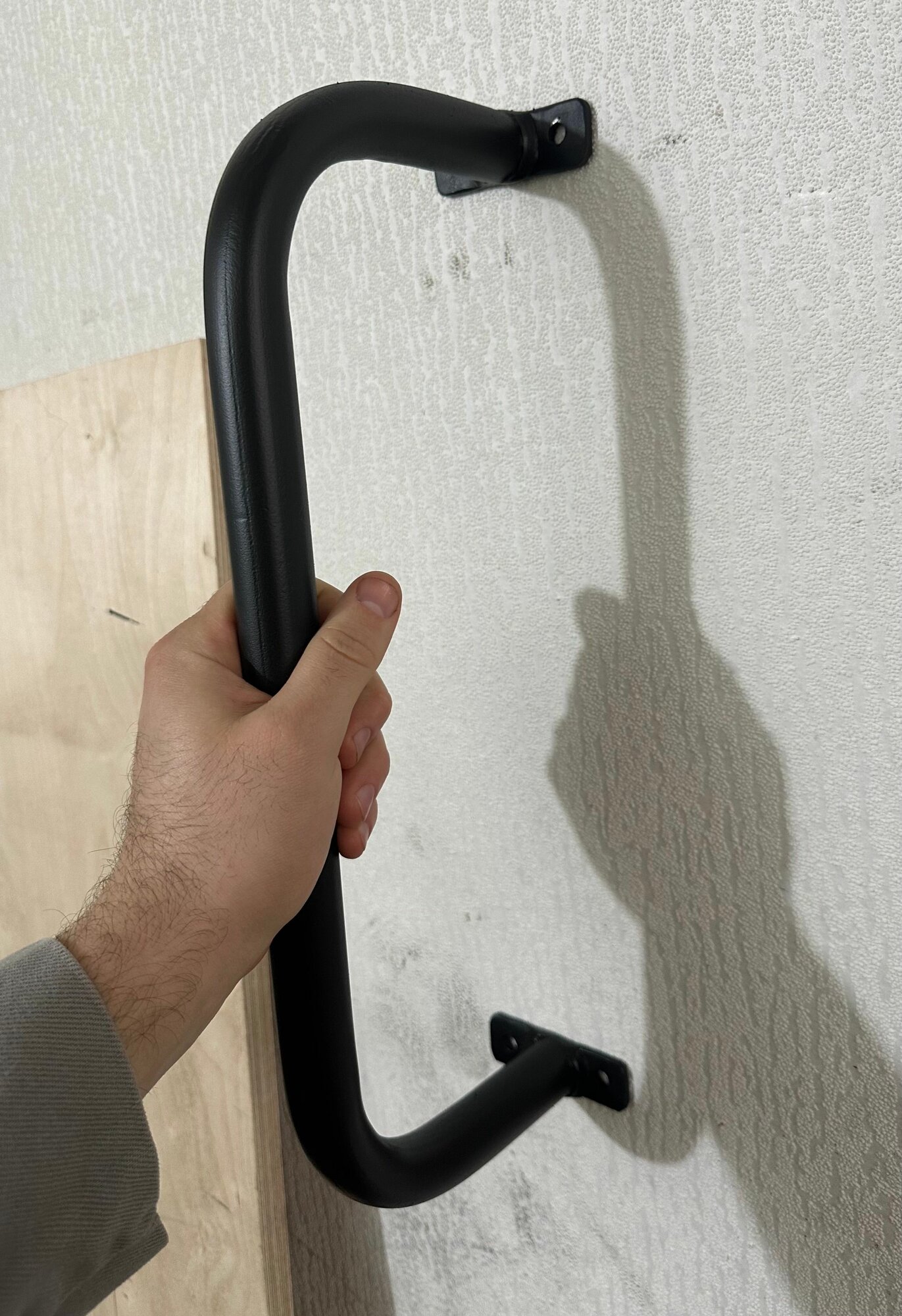 Настенный поручень металлический 40см перила