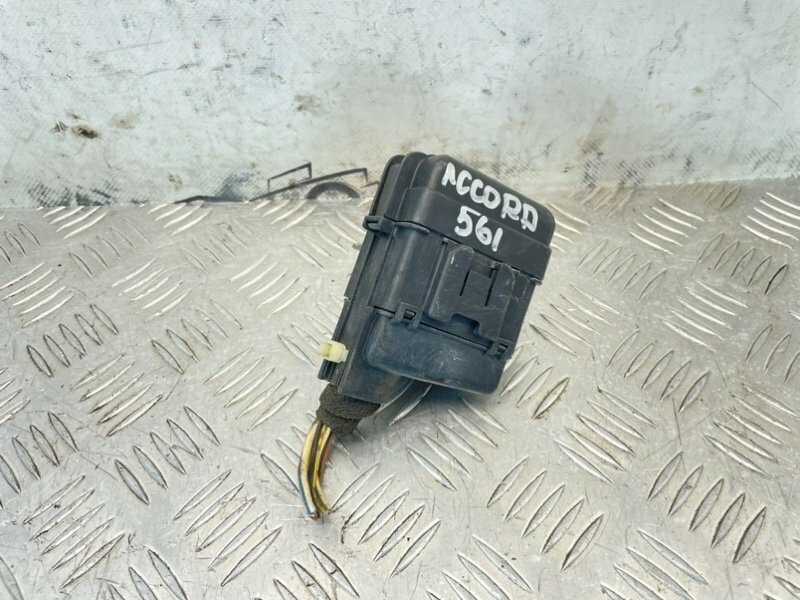 Б/У блок реле Honda Accord 2001 CL3 F20B 56718 HONDA арт. 38182S84A01, 39792SP0014