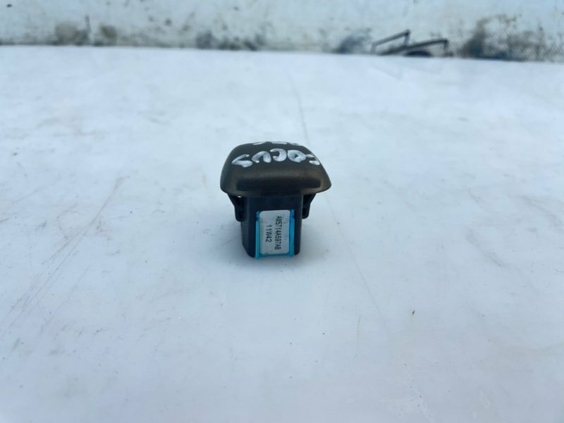 Б/У датчик света Ford Focus 2011 CB8 IQDB 57245 FORD арт. 1712876