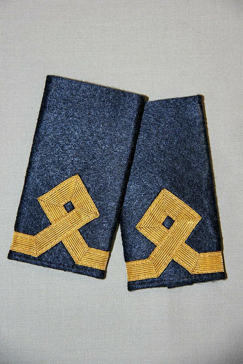 Погоны 3-го помощника, торговый флот, фетровые, золотой галун, 5,3х9,5см