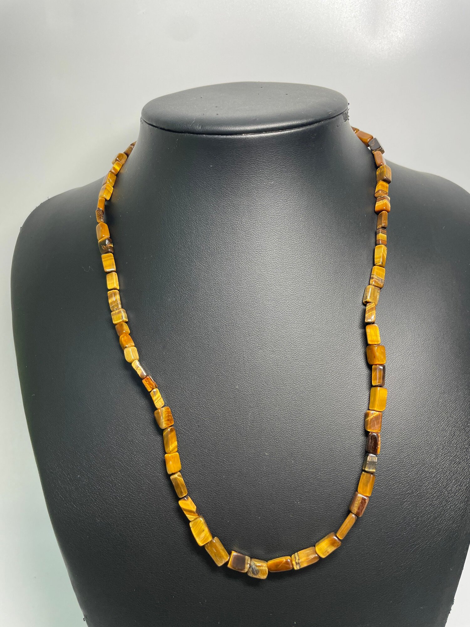 Винтажные бусы, тигровый глаз, времен СССР, длина 60 см.