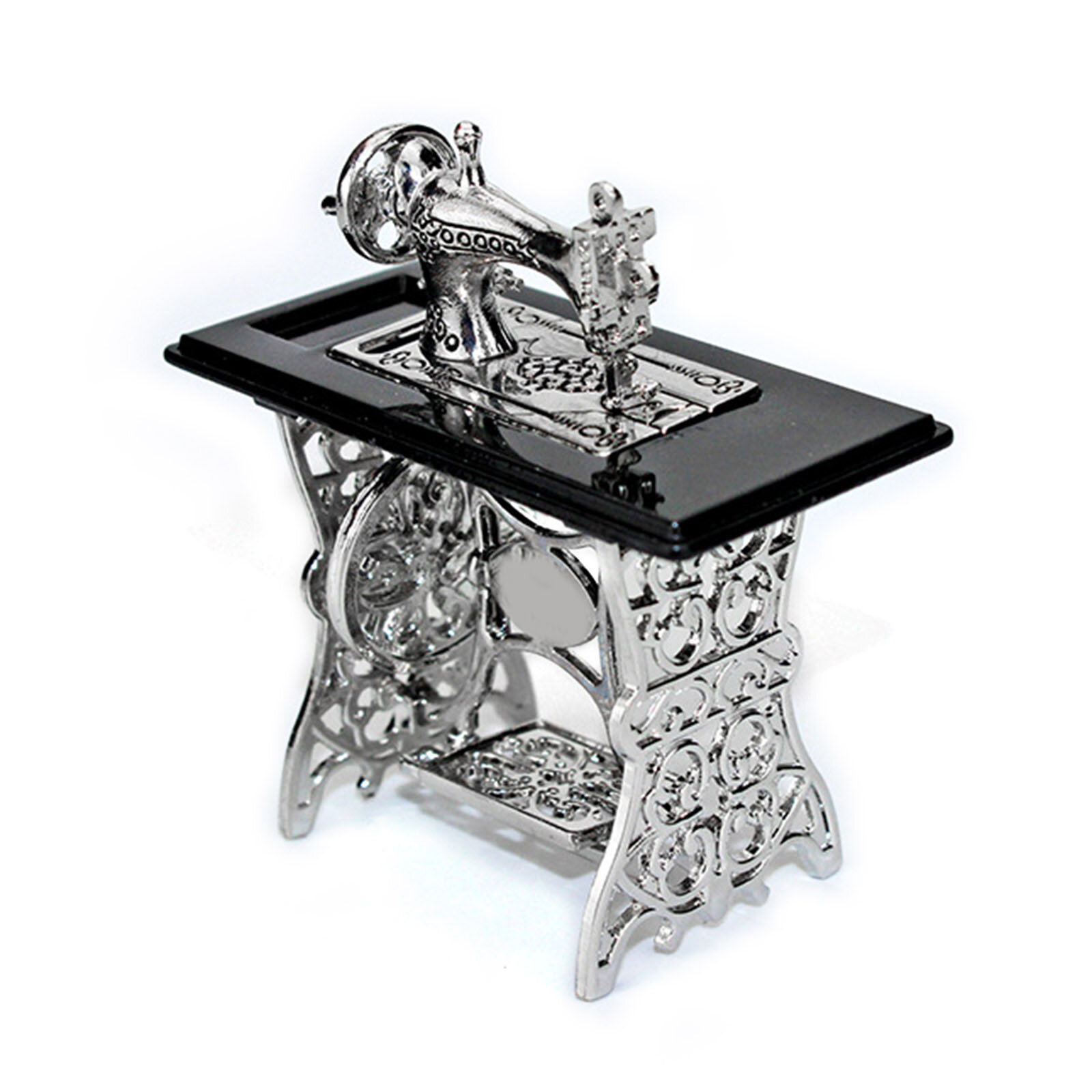 Винтажная швейная машинка для мебели и игровых аксессуаров