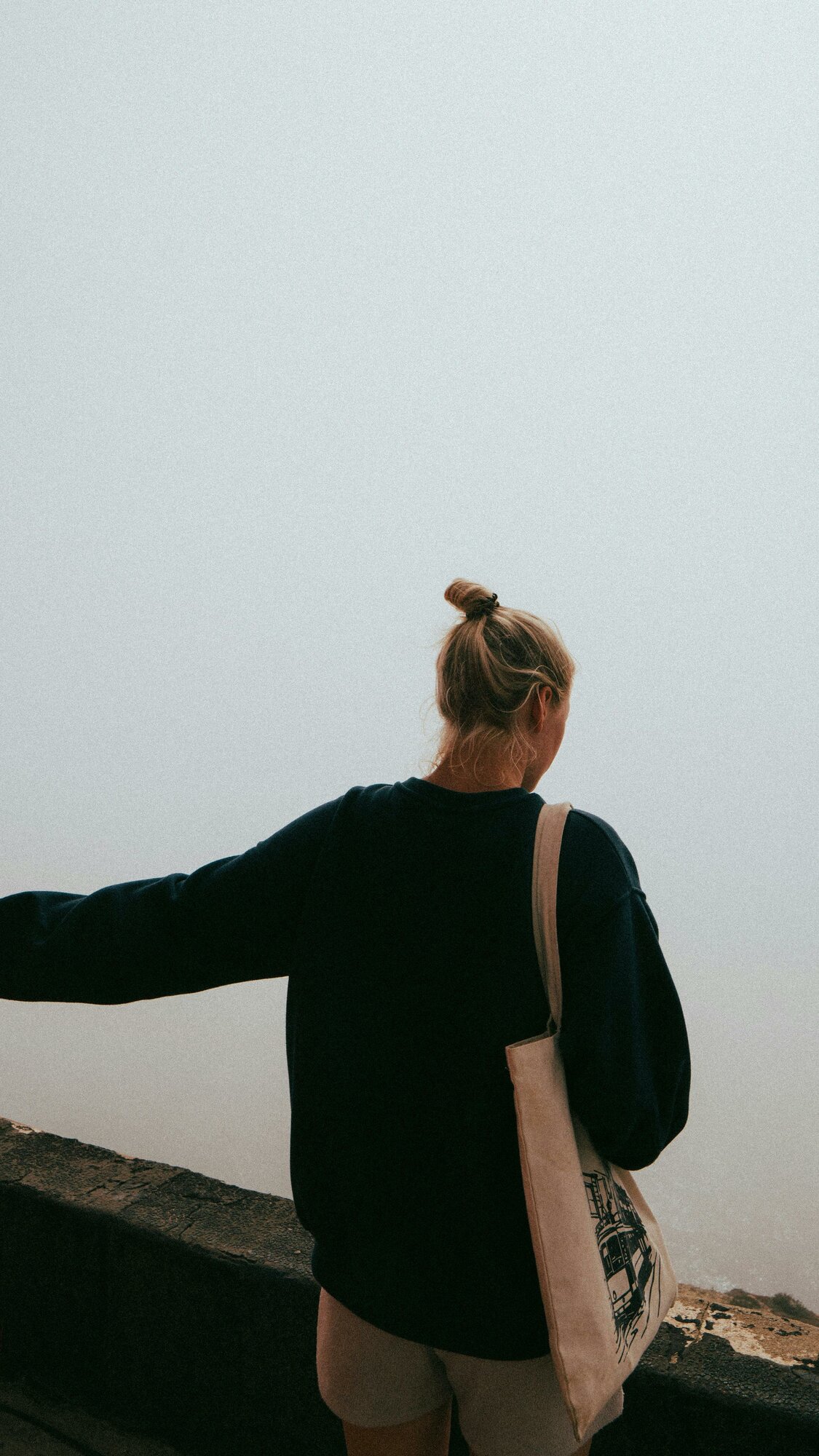 Картина на холсте 60x110 LinxOne "Автомобиль, интерьер для дома / декор на стену / дизайн