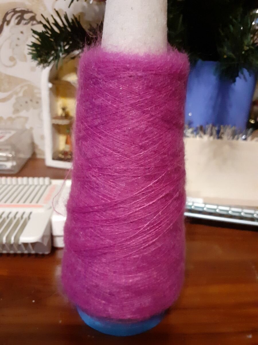 Пряжа кидмохер Кидмерино (100г /1300м) цвет 6022 фиолетово-красный С21, З'