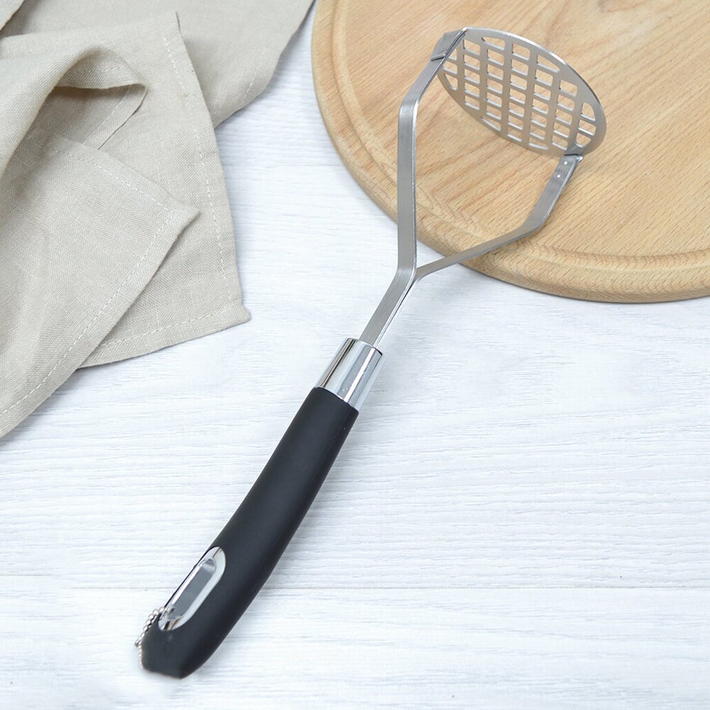 Картофелемялка 'Имари' нержавеющая сталь, длина 23см, черная ручка