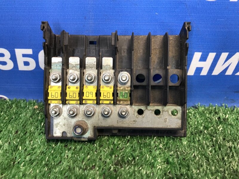 Блок предохранителей Ford Fiesta MK5 1.4 FXJB 2S6T14A073BA