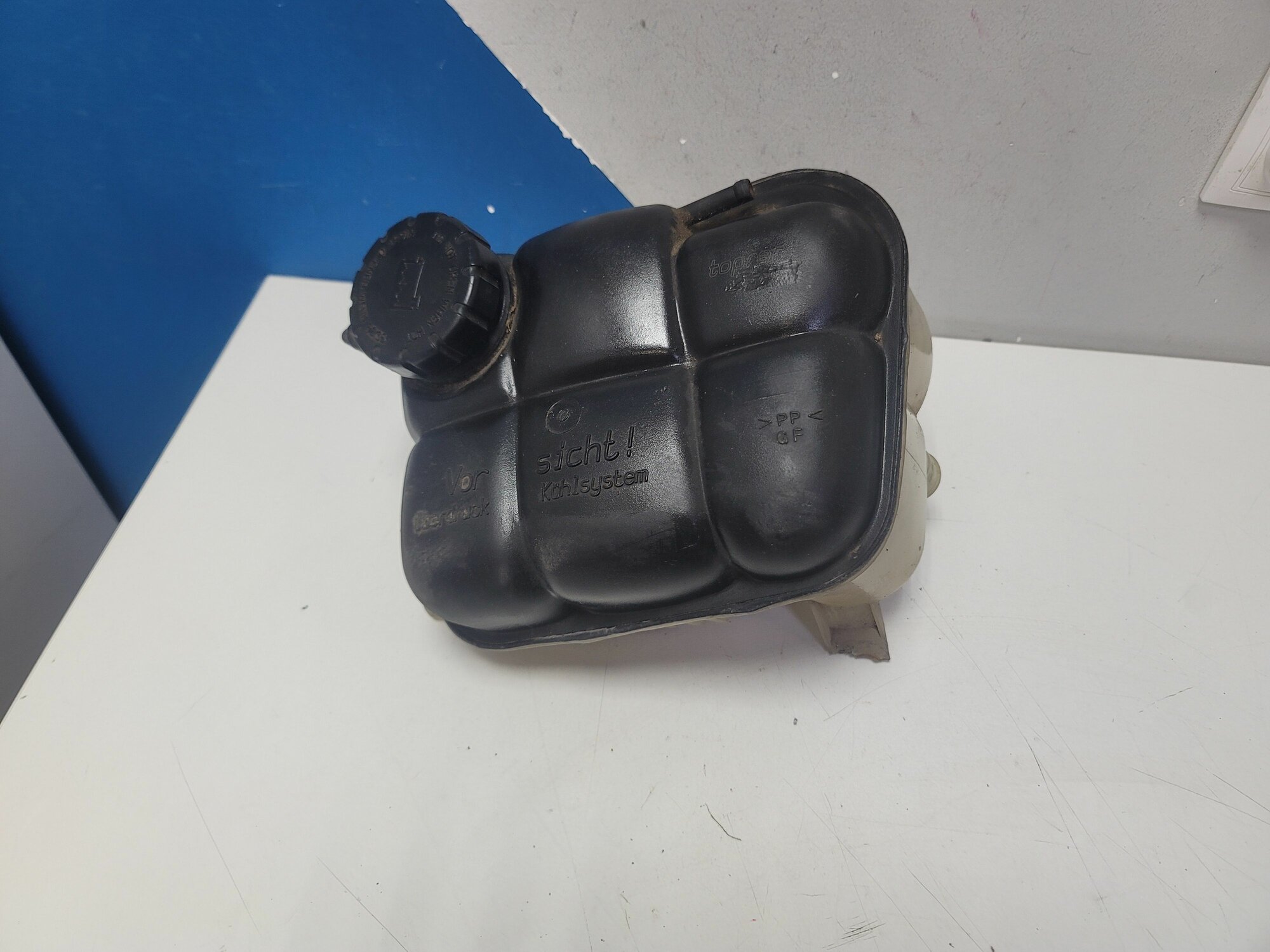 Бачок расширительный Mercedes W140 A1405000549