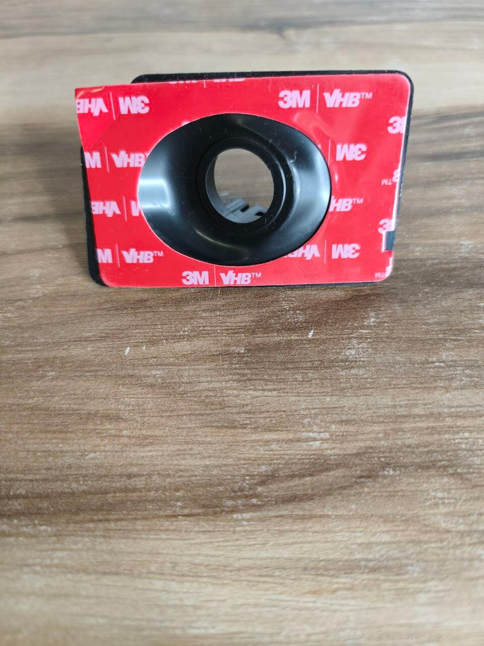 Кронштейн крепления парктроника на передний бампер (правый) Voyah Free 2024 рест 280314022