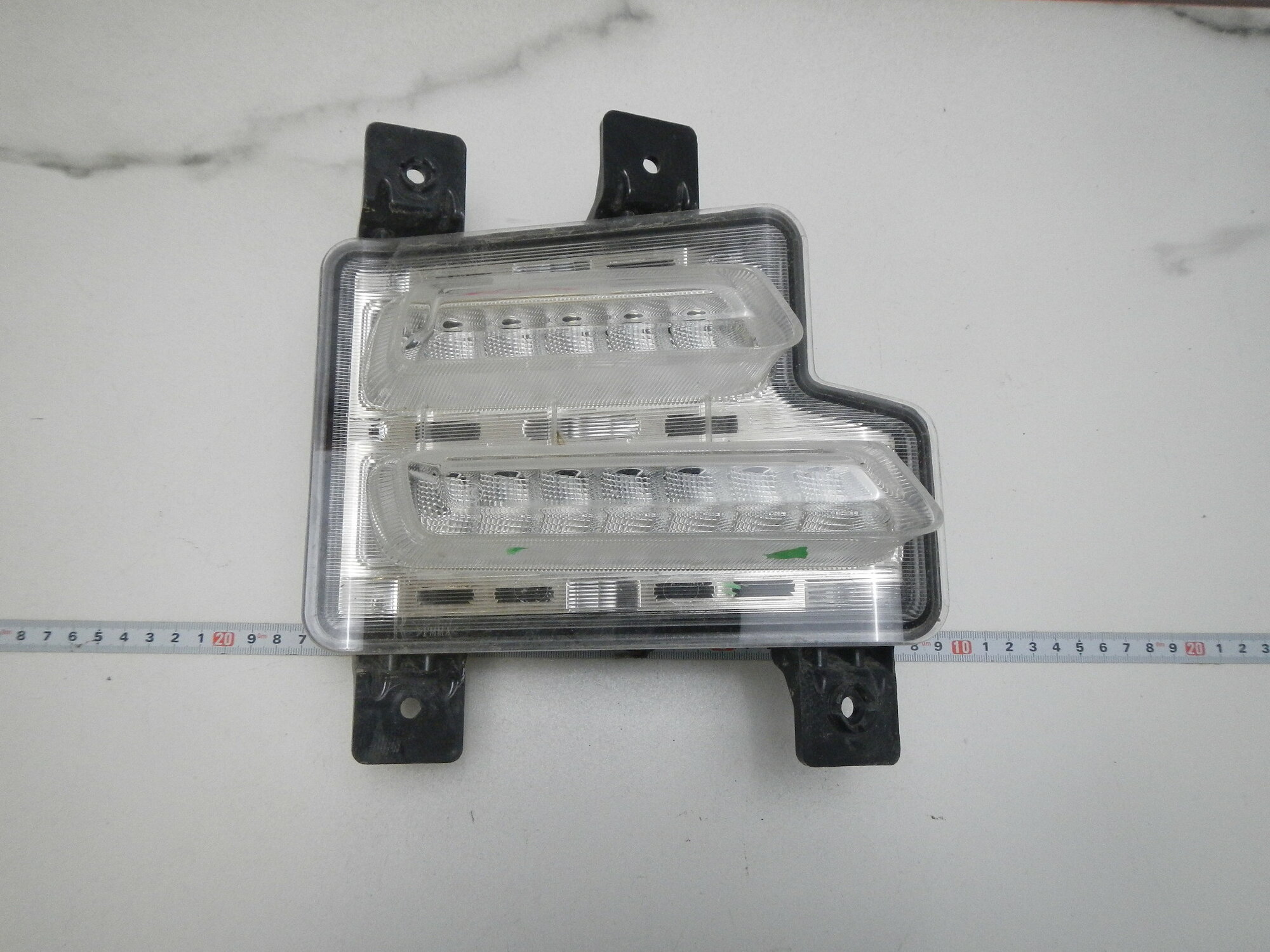 Б/У Фара дневного света правая (ходовые огни), Chery (Чери)-TIGGO 7 PRO (20-) Chery TIGGO 7 PRO (20-) Царапины на стекле...