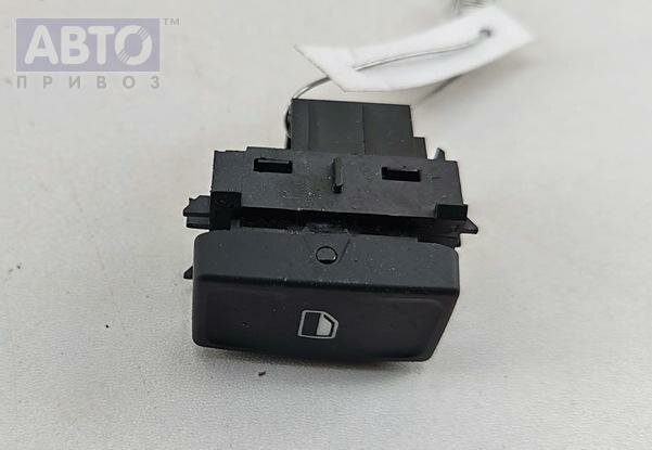 Кнопка стеклоподъемника заднего правого Skoda Octavia mk3 (A7 5E) 2013-2020