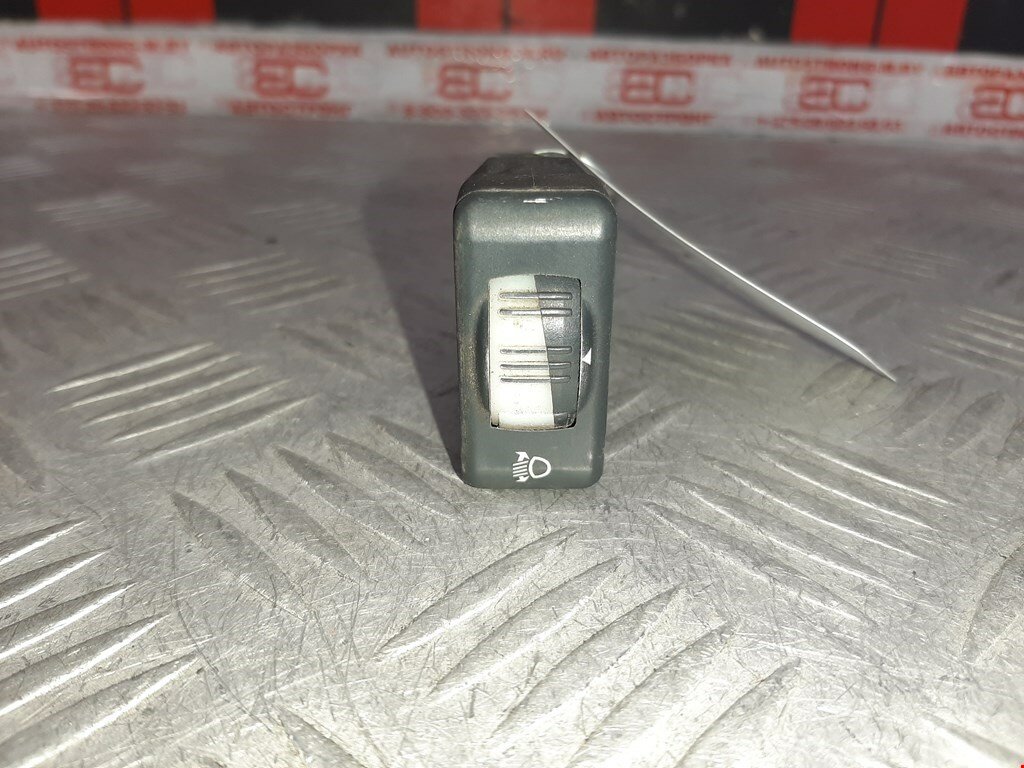 Кнопка корректора фар MAN TGM 81259070270 арт. 884626