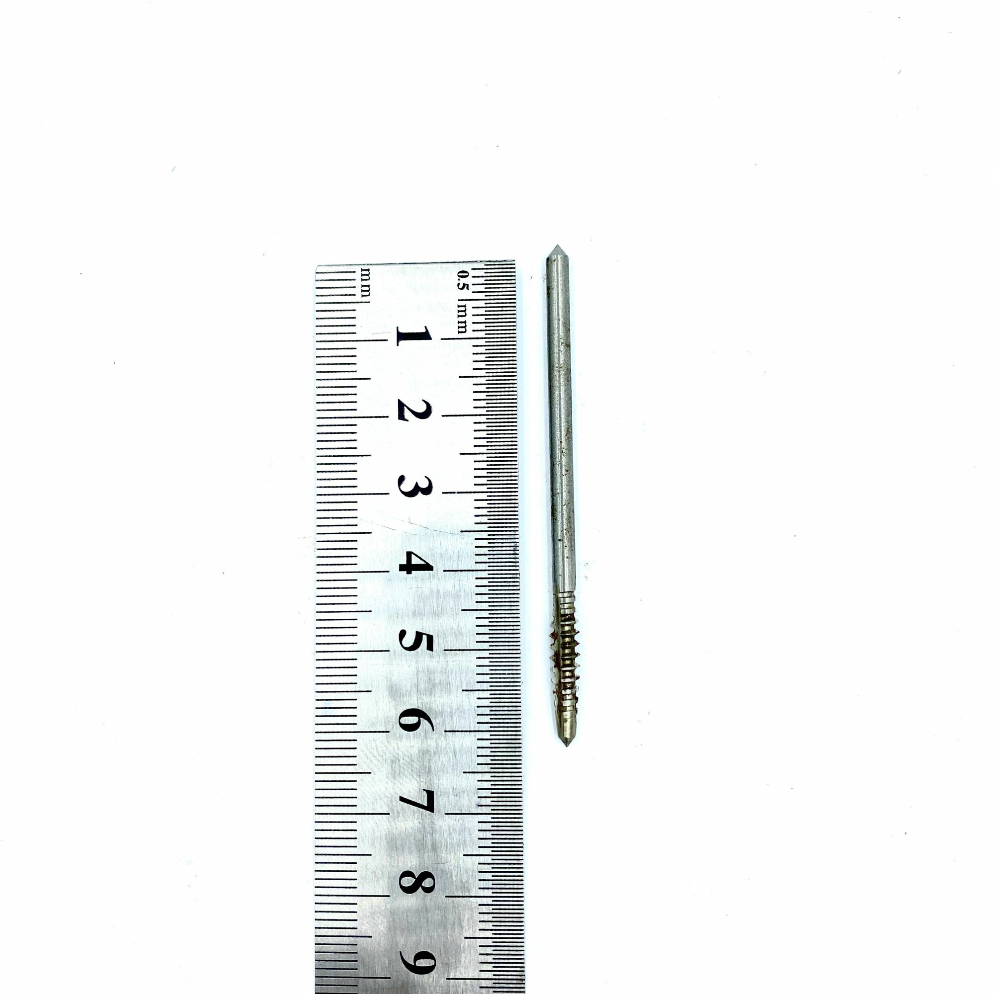 Метчик м/р M4 х 0,7 шахматное расположение зубьев