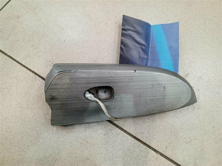 Накладка блока управления стеклоподъемниками передняя правая от Honda Civic 5D 2005-2012