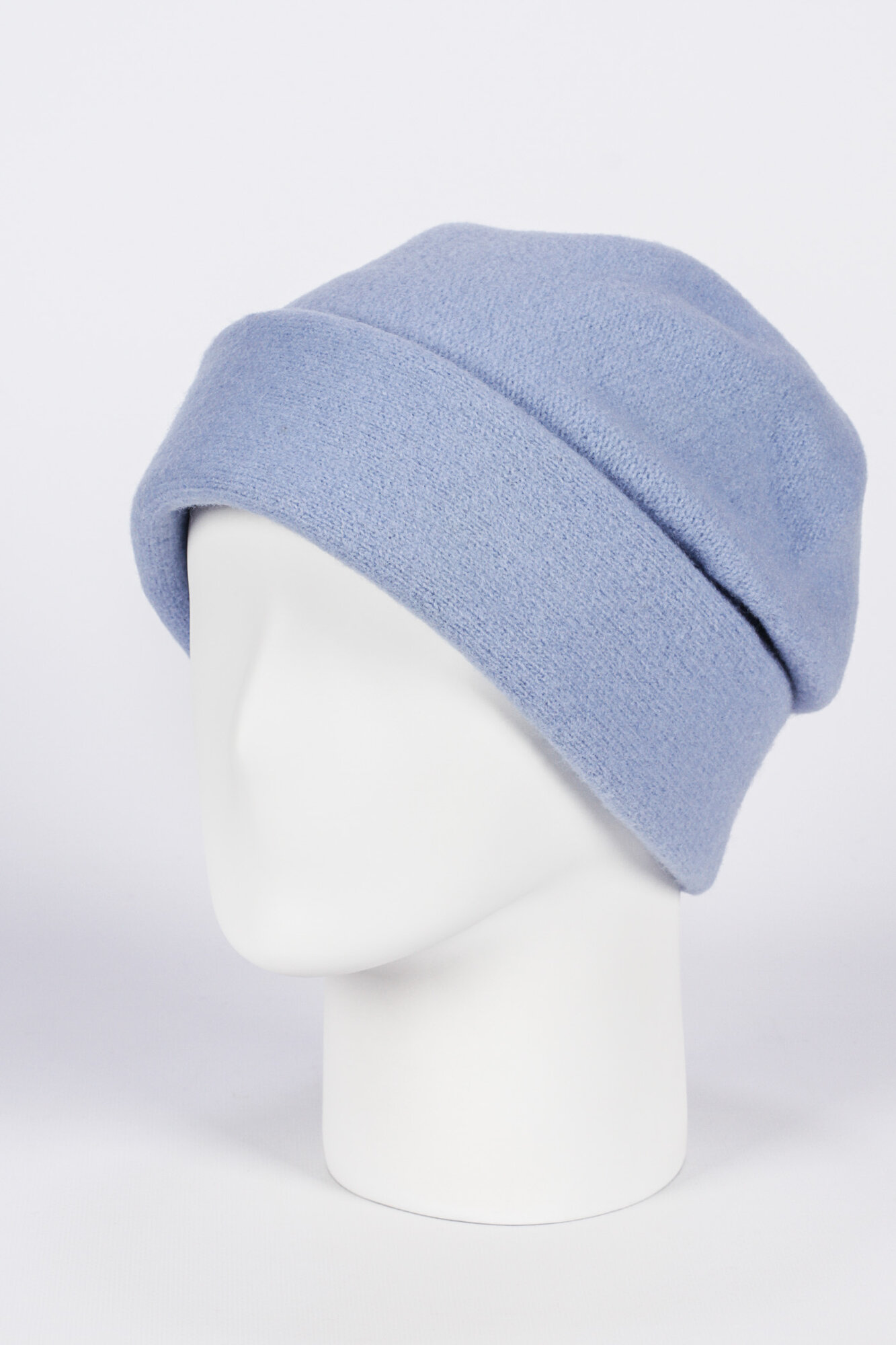 Шапка для женщин