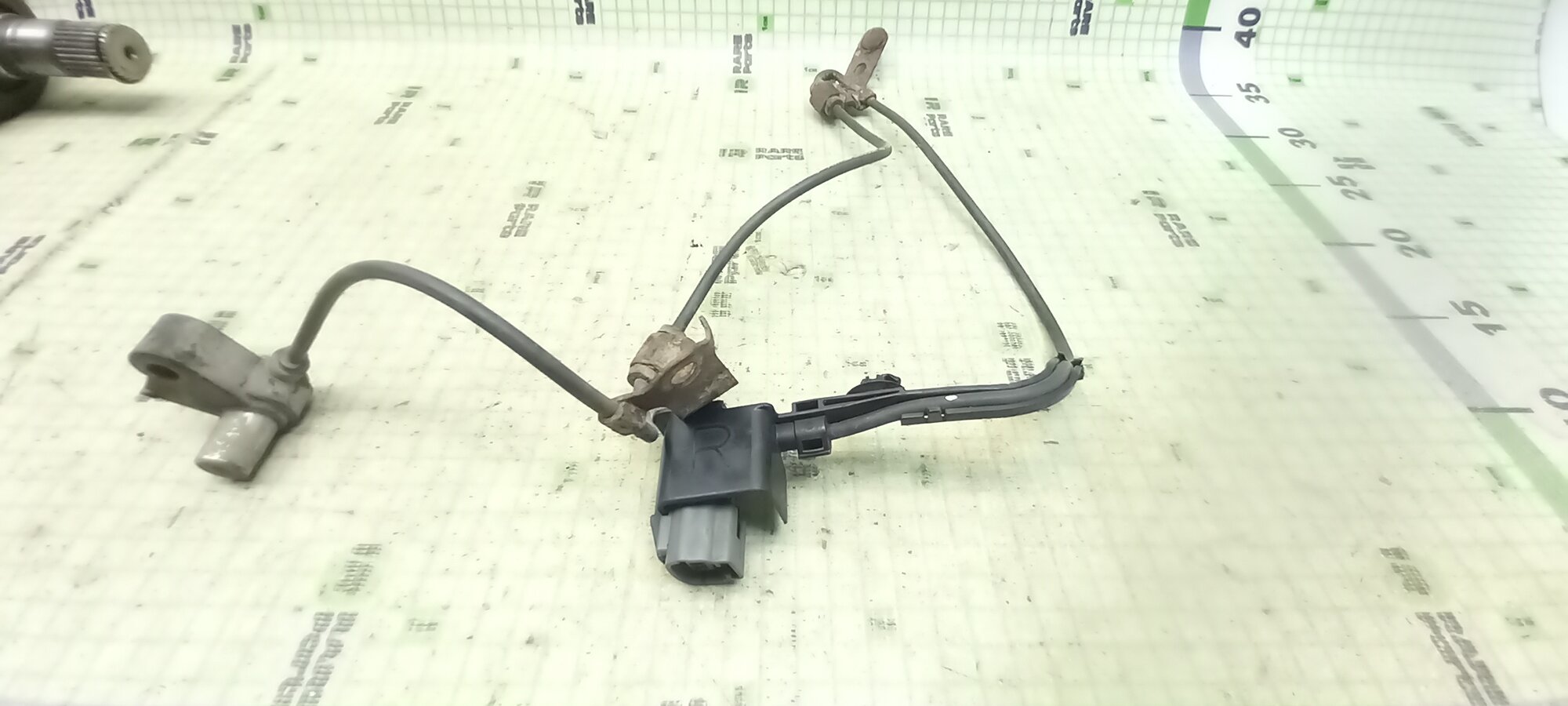 Датчик Abs правый Mazda 6