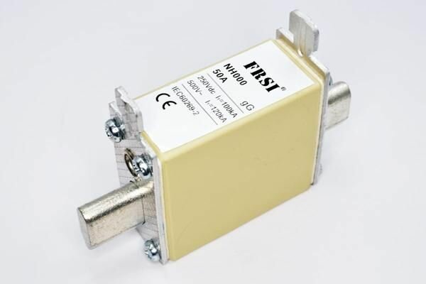 Предохранитель FRZ NH000 500V 50A GG Предохранитель gG 50А 500VAC NH000 1шт
