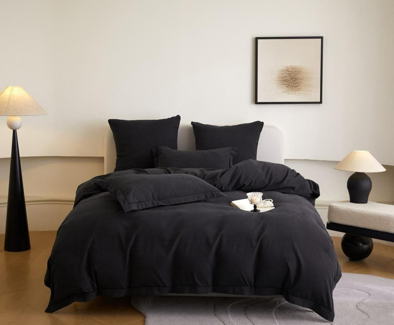 Комплект постельного белья 2-х двуспальный Бархатный сатин простыня на резинке - Черный